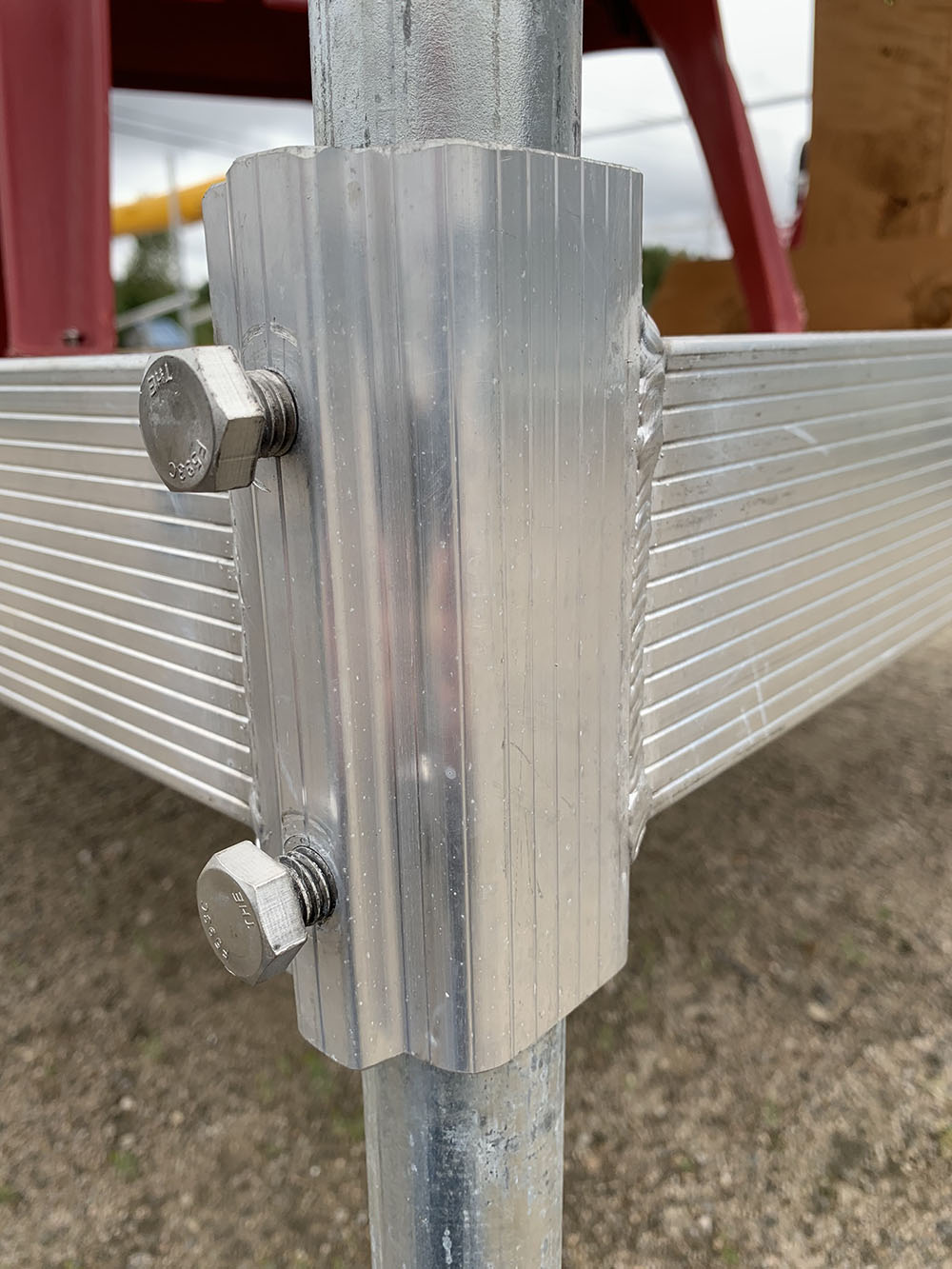 RÉALISATIONS - Quai aluminium Hautes-Laurentides